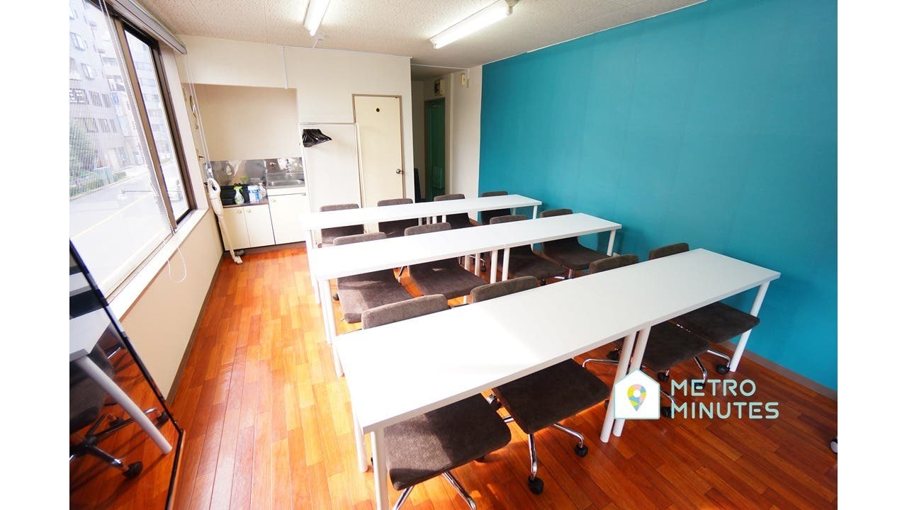 ＜トルマリン会議室＞✨SALE中✨光回線Wi-Fi📶大型モニター🖥️会議/セミナー/テレワーク/ワークショップの写真5