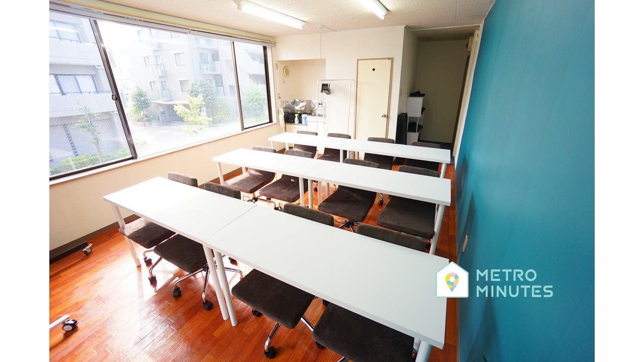 ＜トルマリン会議室＞✨SALE中✨光回線Wi-Fi📶大型モニター🖥️会議/セミナー/テレワーク/ワークショップの写真6