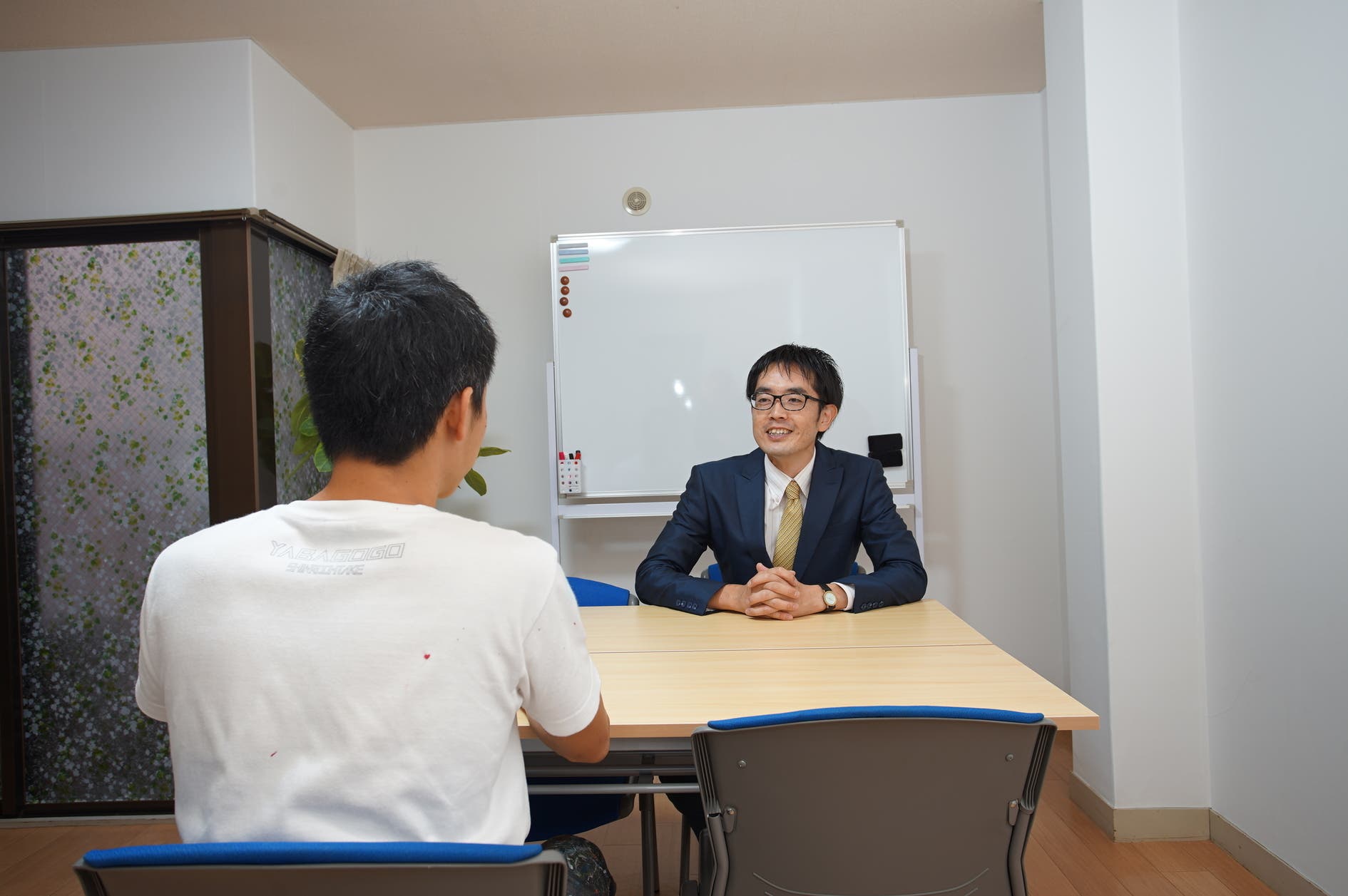 【京都駅前ステーション603】駅出口から徒歩４分のテレワーク応援スペース！　会議だけなく最大１2０インチのプロジェクターも完備！の写真5