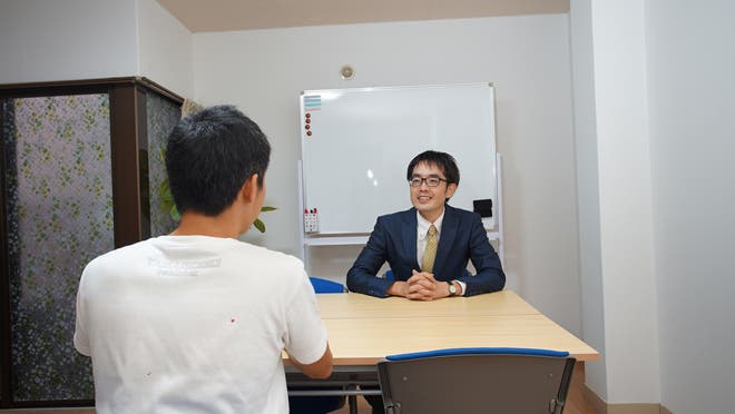 【京都駅前ステーション603】駅出口から徒歩4分のテレワーク応援スペース! 会議だけなく最大120インチのプロジェクターも完備!の写真5