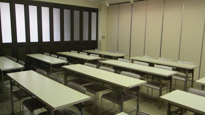 【蔵前】駅からすぐ!みかげ石の床がエレガントな貸し会議室(3F Bルーム 30名)の写真2