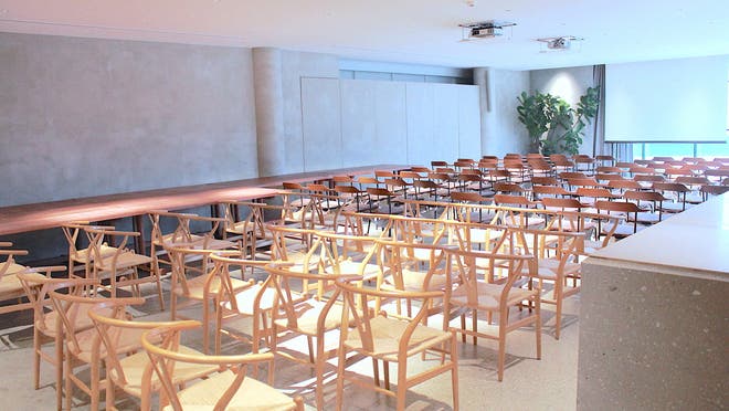 【IWAI・Guest Room】表参道徒歩5分!シンプルで上品なスペース機材完備◎ 展示会・撮影・会議・セミナー利用等に!の写真1