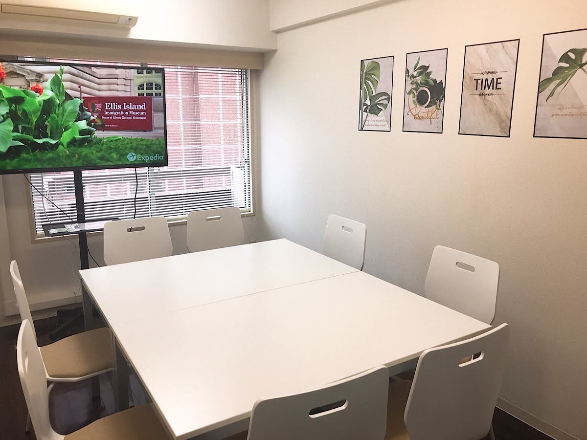 新宿駅D5出口20秒👞土足OK・大型テレビ50型（Fire TV付き）・光回線【Hana＊新宿西口】の写真6