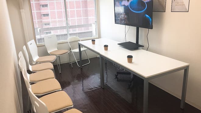 新宿駅D5出口20秒👞土足OK・大型テレビ50型(Fire TV付き)・光回線【Hana*新宿西口】の写真3