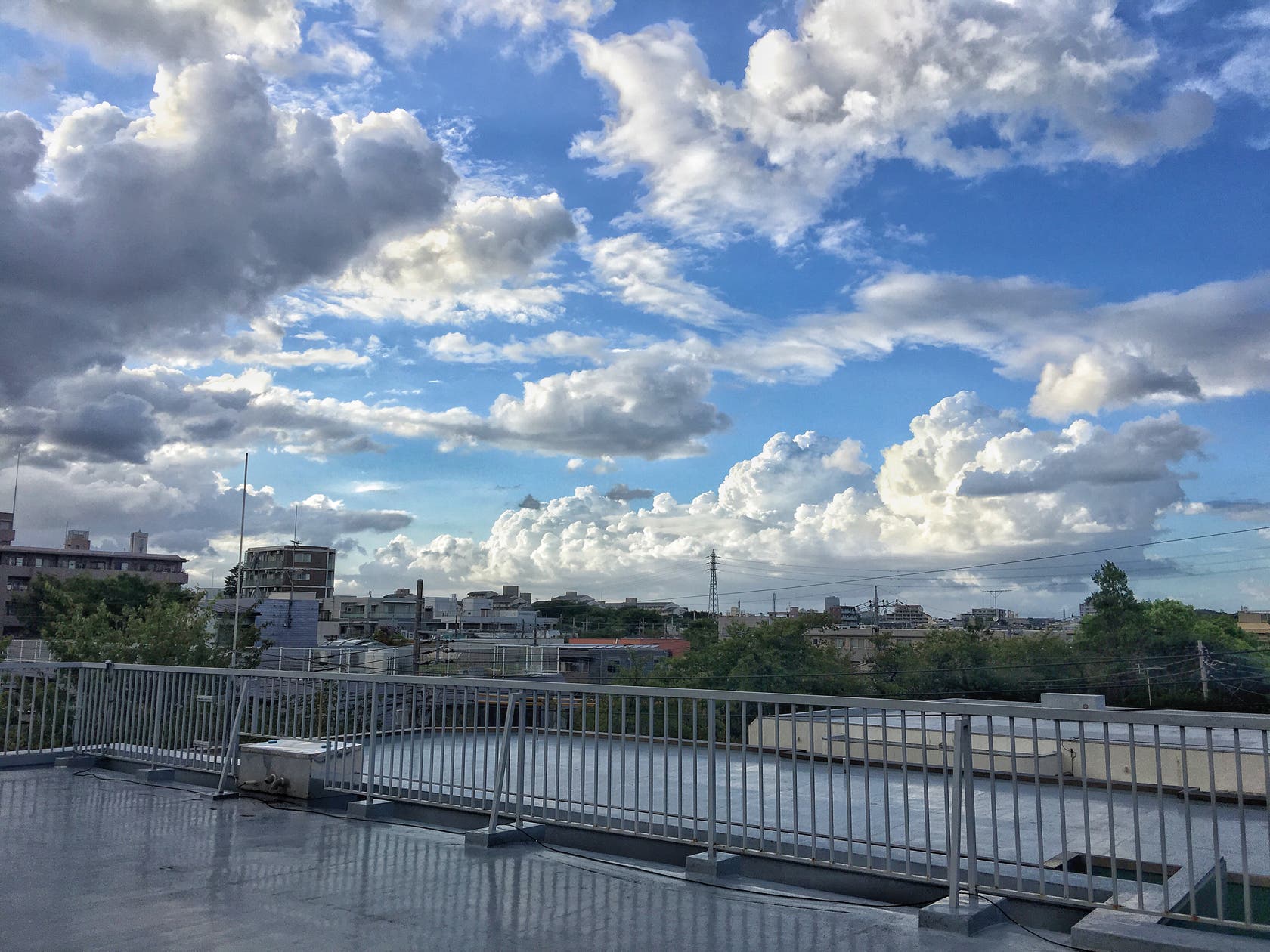 【京王線府中駅から徒歩3分】格安シンプルスタジオ！100㎡屋上使用可能。清田写真スタジオの写真5