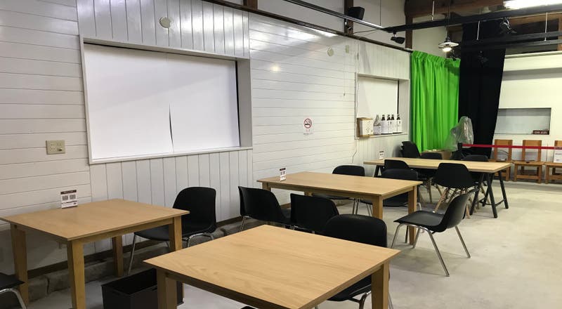 鯉が泳ぐ城下町にある貸スタジオ　会議・女子会・展示会・イベントなどOK！