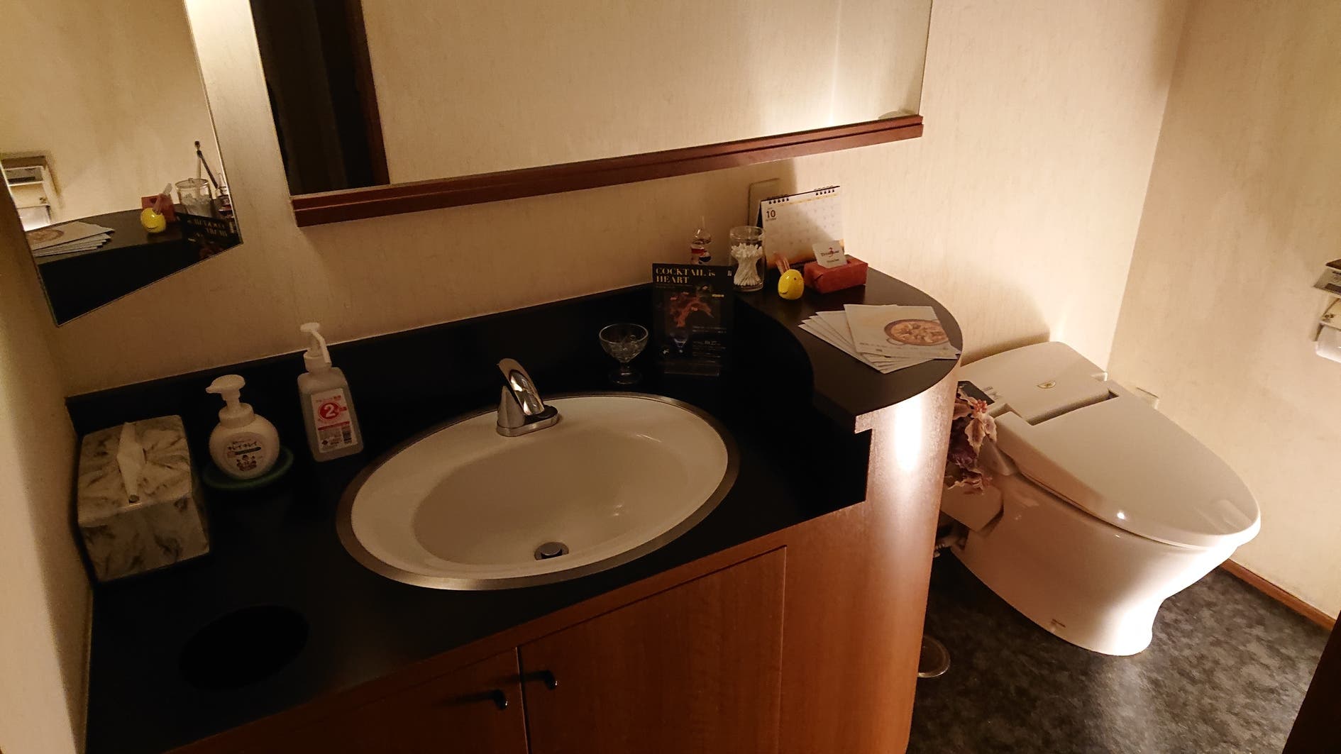 【岡山駅徒歩10分】20名収容可能なおしゃれなバースペース。パーティ・ロケ撮影・会議などに！の写真18