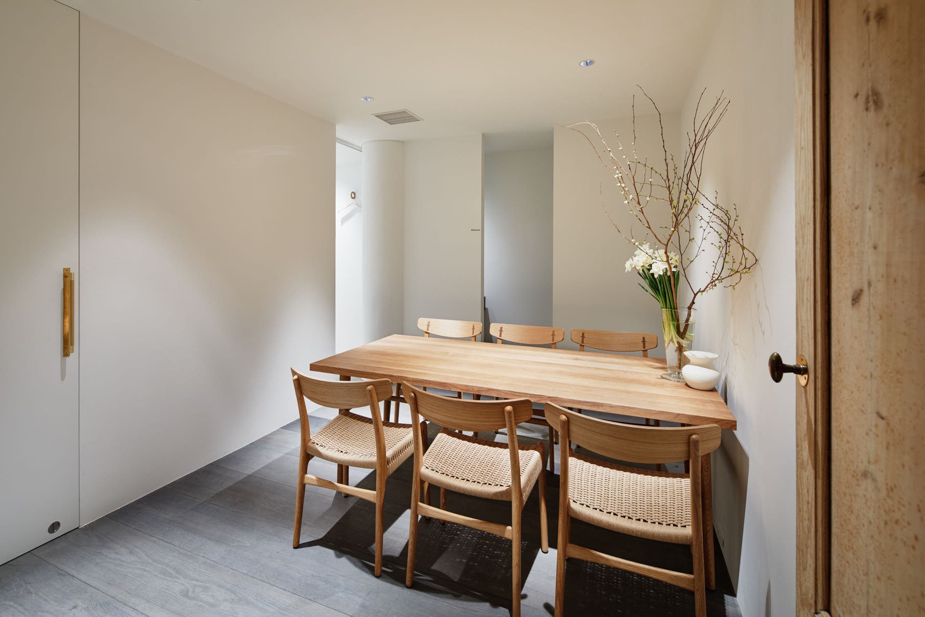 【IWAI・Living Room】表参道徒歩5分！シンプルで上品なスペース機材完備◎ 展示会・パーティー等におすすめ！の写真6