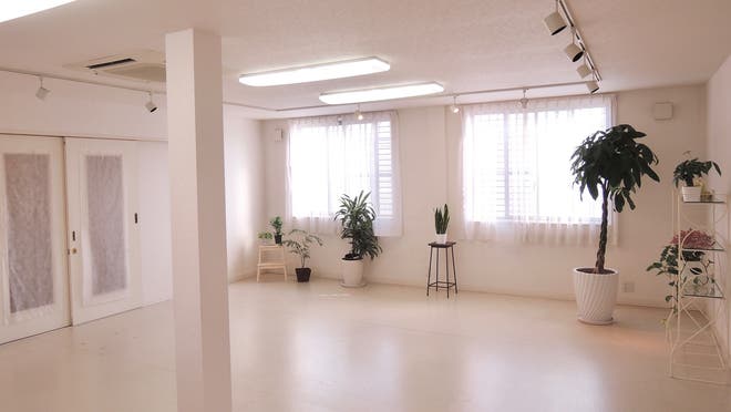 ★ セレッサ1F ★ 撮影、フィットネス、セミナー、女子会などに!駐車場、WiFi完備、自然光あり、藤塚インター5分の写真7