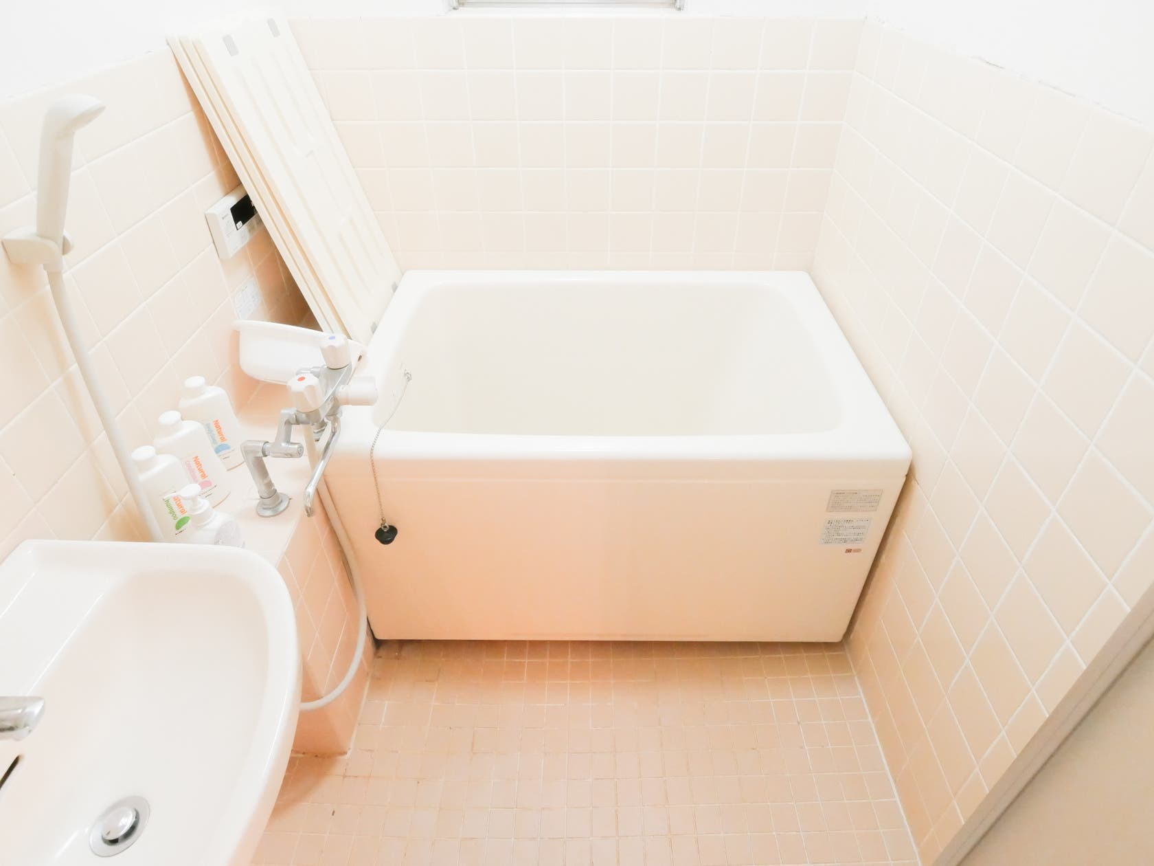 ➂浴室(お風呂・シャワー)のご利用※タオル類は置いてありませんのでお近くでお買い求めくださいの画像1