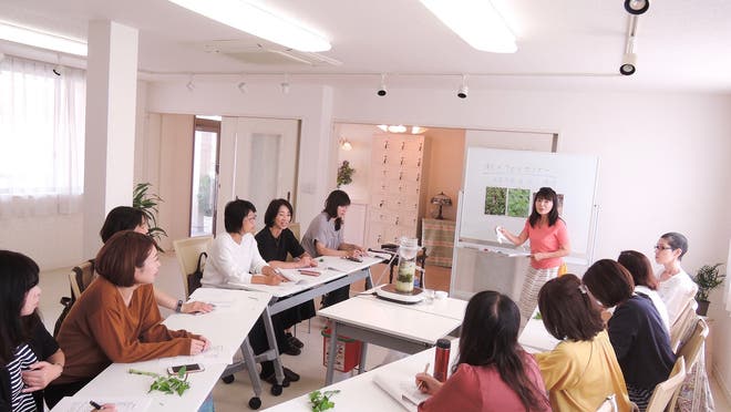 ★ セレッサ1F ★ 撮影、フィットネス、セミナー、女子会などに!駐車場、WiFi完備、自然光あり、藤塚インター5分の写真3