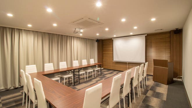 《SBL烏丸会議室》【2F 中会議室① (最大24名)】セミナー・説明会等に最適♪の写真2