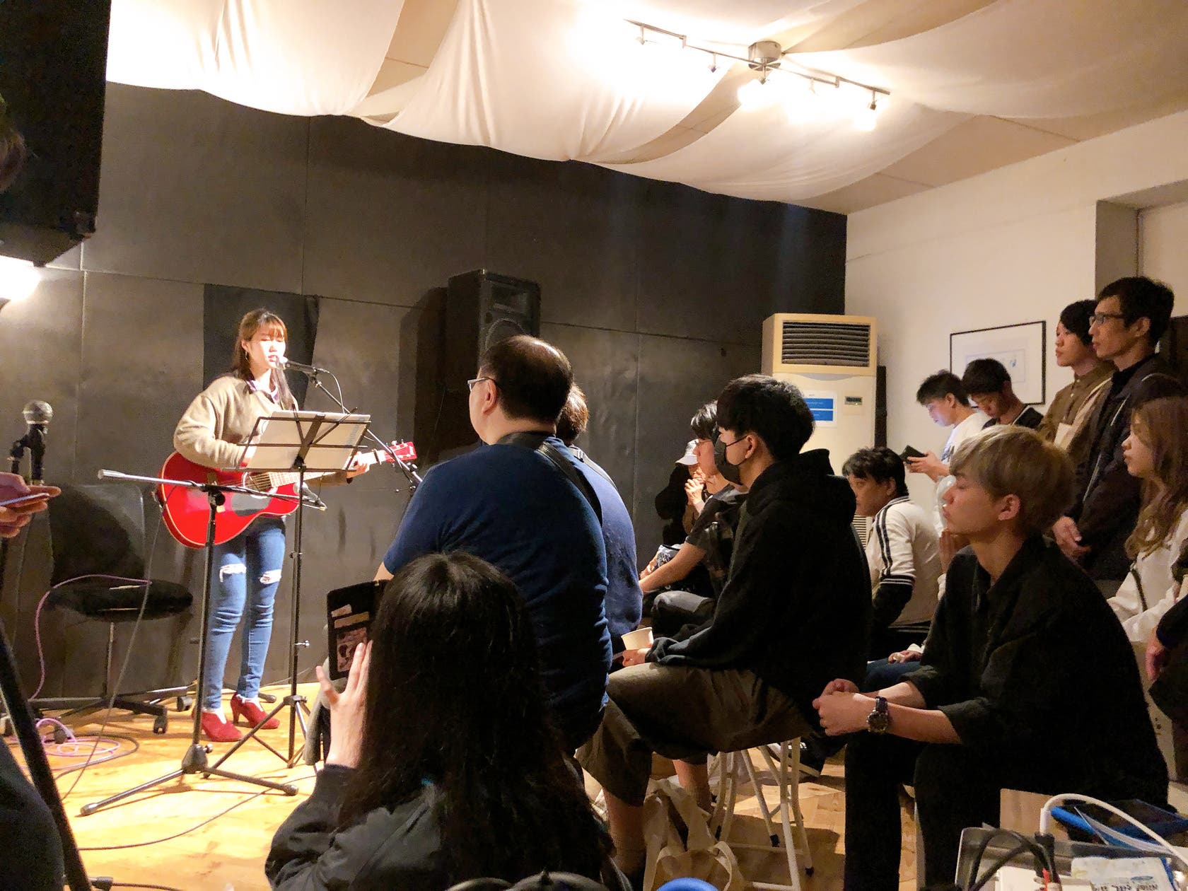 天神駅より徒歩4分の好立地。音響設備、鏡、プロジェクターあり。落ち着いたプライベート空間で多目的なご使用が可能。の写真8