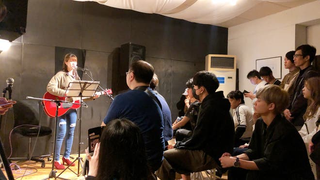 天神駅より徒歩4分の好立地。音響設備、鏡、プロジェクターあり。落ち着いたプライベート空間で多目的なご使用が可能。の写真8