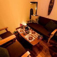 リゾート風本格キッチンつきスペース！全席ソファー、無料貸しだし多数、なんでも利用可能の写真8