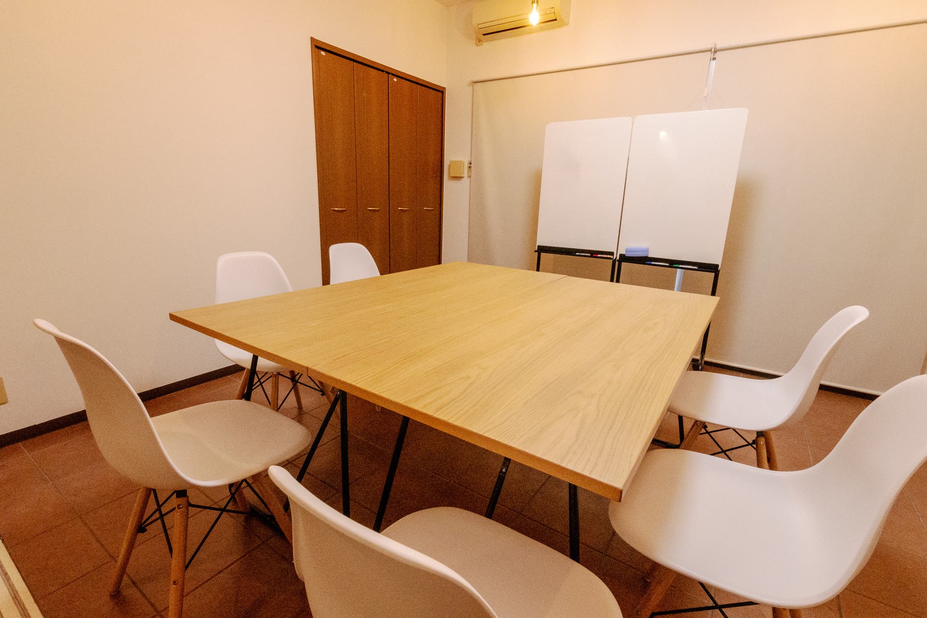 有線LANあり おもろまち駅徒歩5分　ZOOM会議、研修、撮影にも最適な個室 便利なコンビニもの写真6