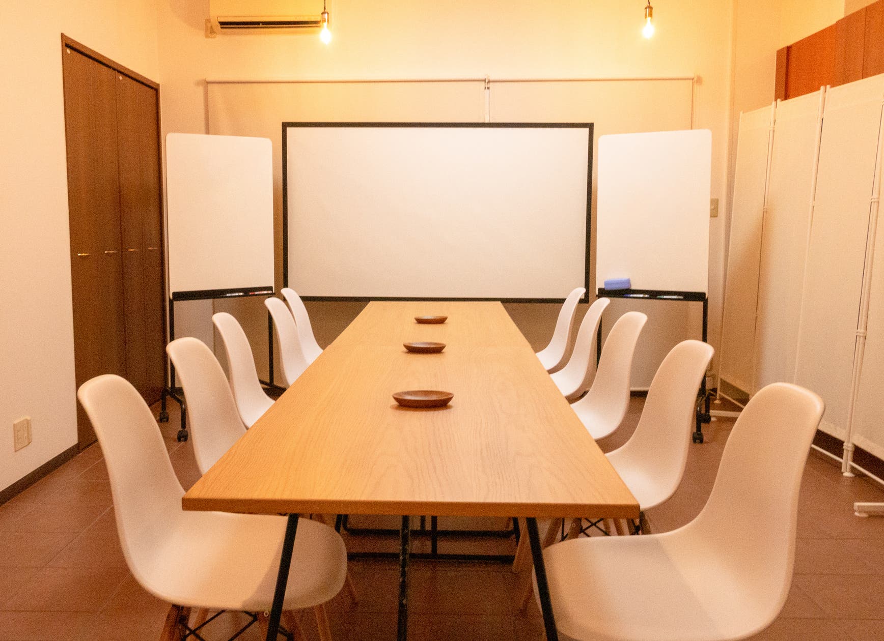 有線LANあり おもろまち駅徒歩5分　ZOOM会議、研修、撮影にも最適な個室 便利なコンビニもの写真8