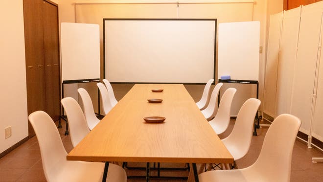 有線LANあり おもろまち駅徒歩5分 ZOOM会議、研修、撮影にも最適な個室 便利なコンビニもの写真8
