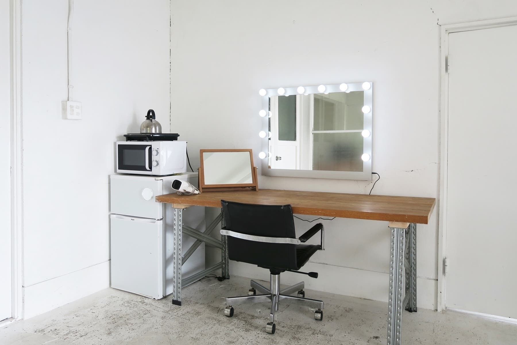 目黒 五反田 不動前 白ペンキ仕上げ  大判ペルシャ絨毯 格安プランあり　ハウススタジオの写真26