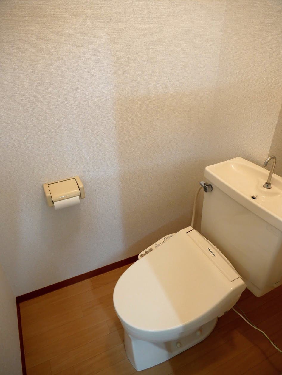 【乃木坂駅徒歩10分！14名着席可！】NURO光/55インチモニター/プロジェクター全て無料☆ くすみん多目的スペース 西麻布の写真17