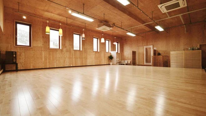 【千葉・八街市】大きなフローリングスタジオとキッチンの使える空間の写真15