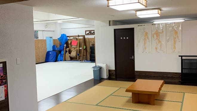 ダンス ヨガ 武道 その他 マットが引き詰めてありますので安心してお使いくださいの写真3