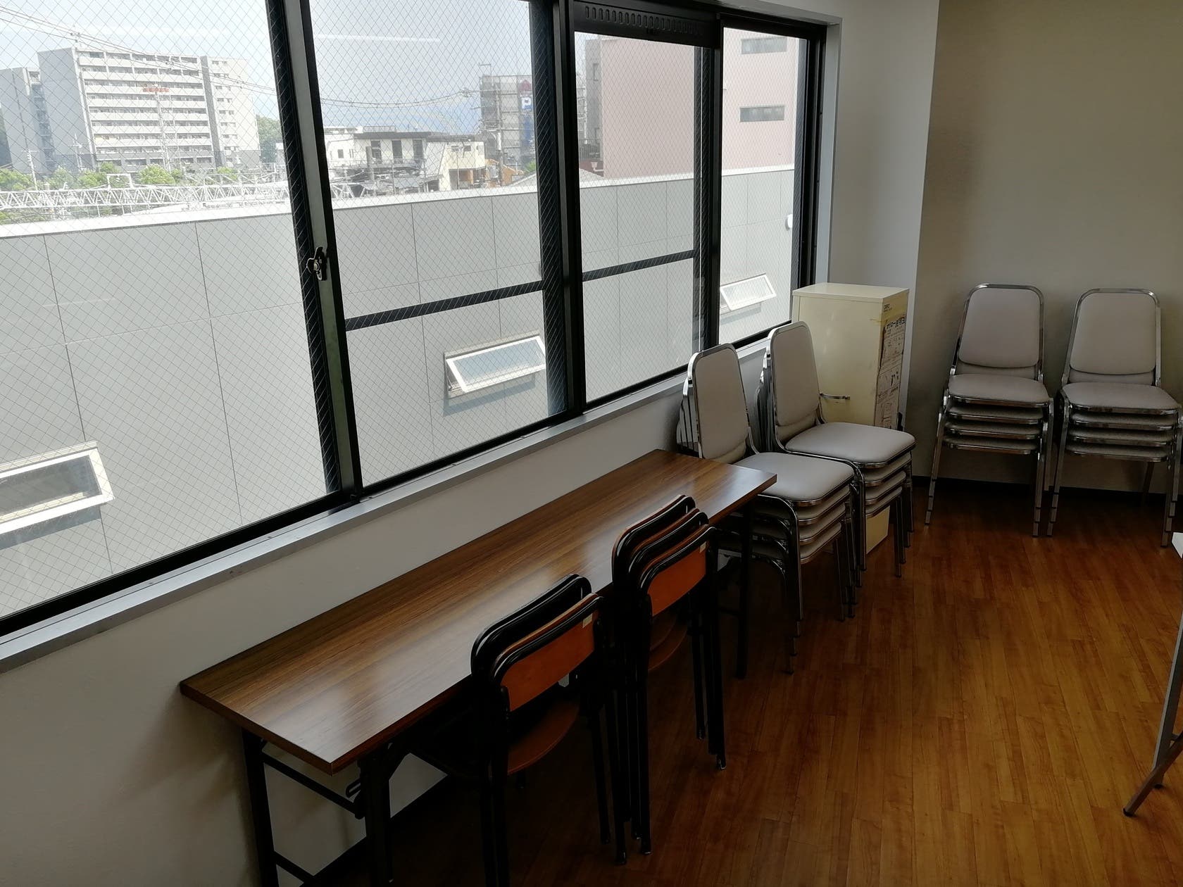 少人数でのご利用に最適!会議、勉強会、各種教室に!の写真7