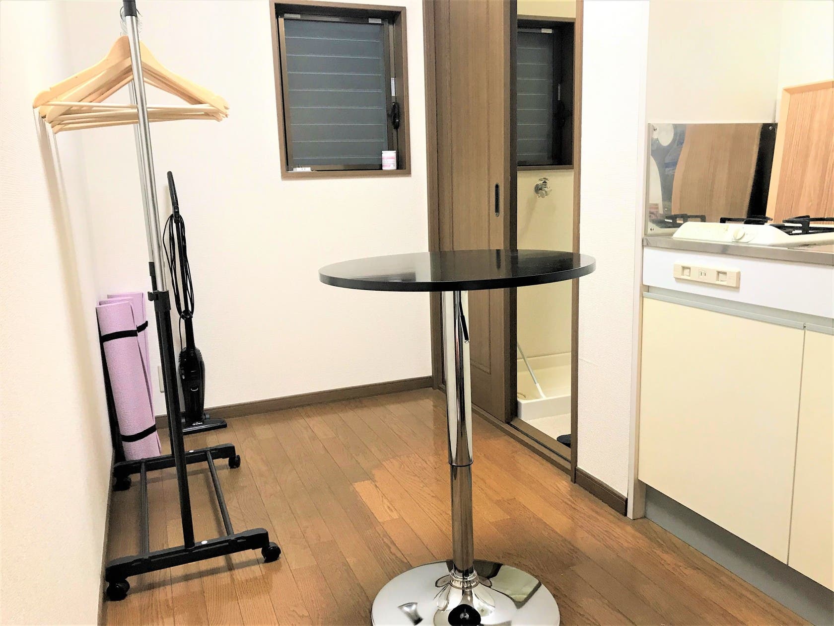 【清掃時除菌実施】四条駅/烏丸駅徒歩2分・光Wi-Fi・49インチモニタ・緑茶サービス！おしゃれな京風スペース！の写真13