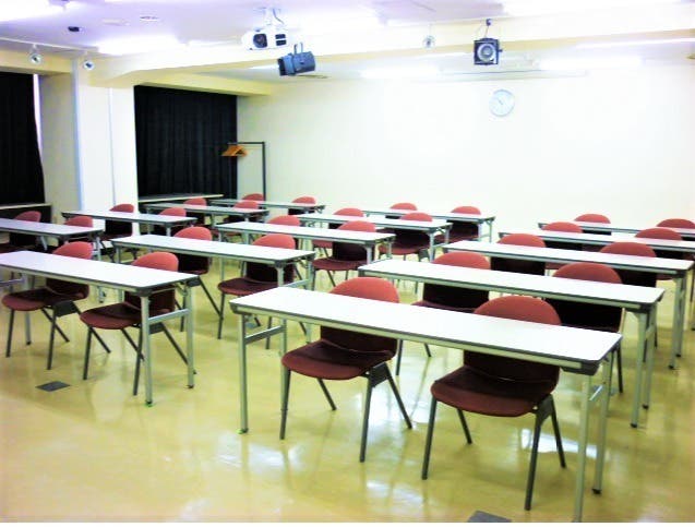 【東梅田】ビジネスシーンに大活躍！オフィス街にある貸し会議室/A会議室の写真2