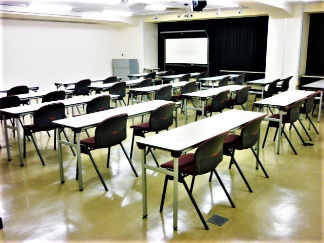 【東梅田】ビジネスシーンに大活躍！オフィス街にある貸し会議室/A会議室の写真3