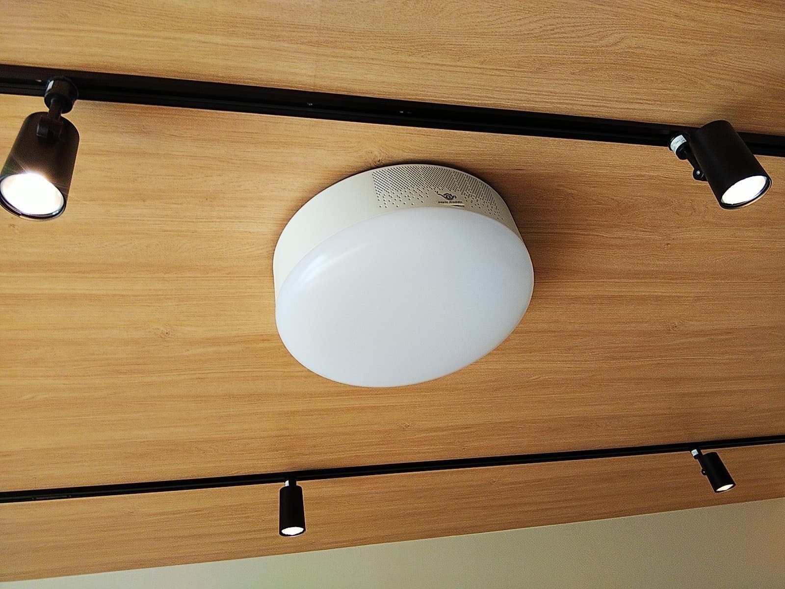 多機能プロジェクターの画像2