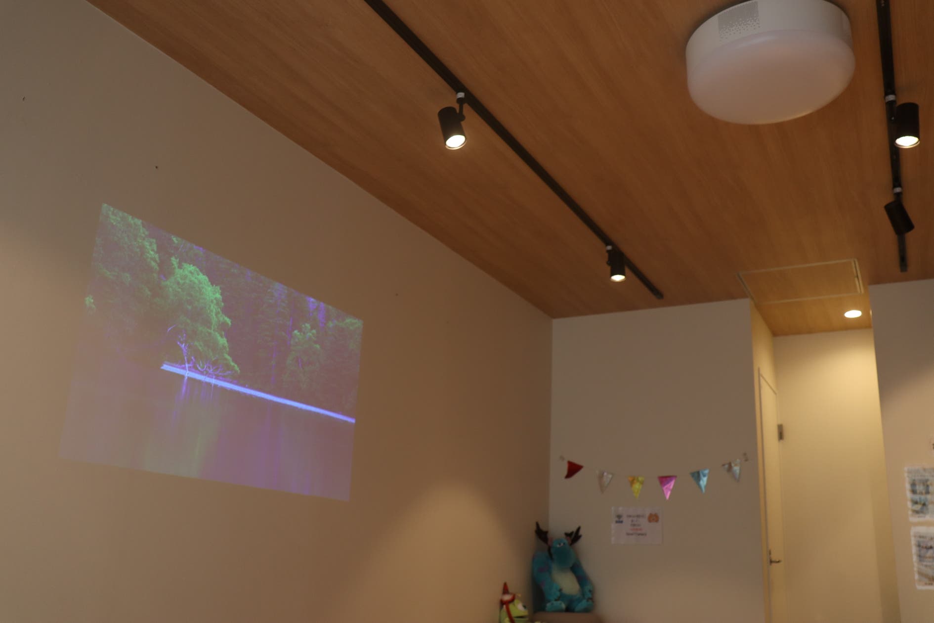 多機能プロジェクターの画像3