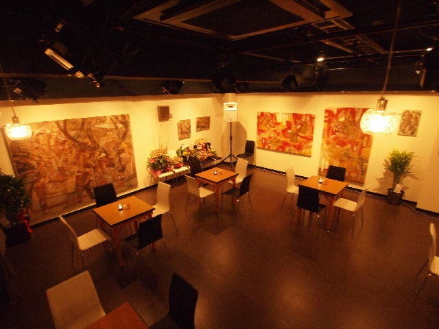 【PerformingGallery&Cafe 絵空箱】　様々な用途で使用可能な多目的フリースペース！の写真2