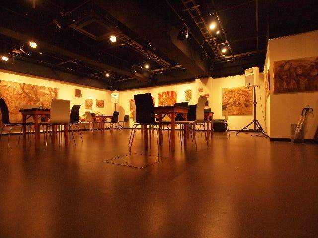 【PerformingGallery&Cafe 絵空箱】　様々な用途で使用可能な多目的フリースペース！の写真11