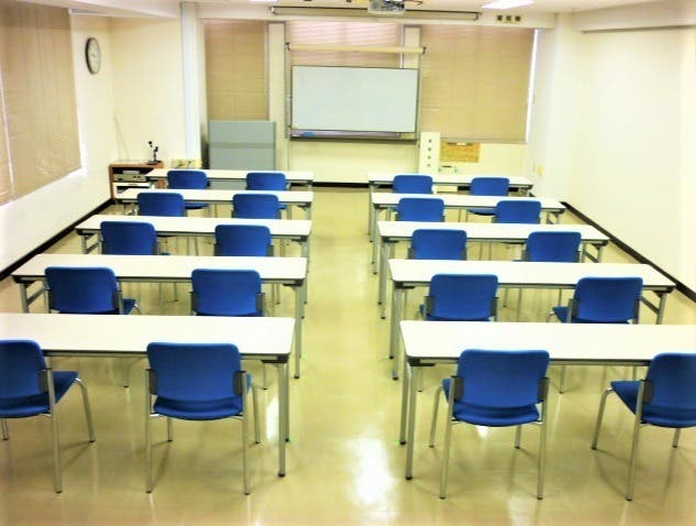 【東梅田】最大20名収容！セミナー・研修にぴったりなオフィス街にある貸し会議室/B会議室の写真3