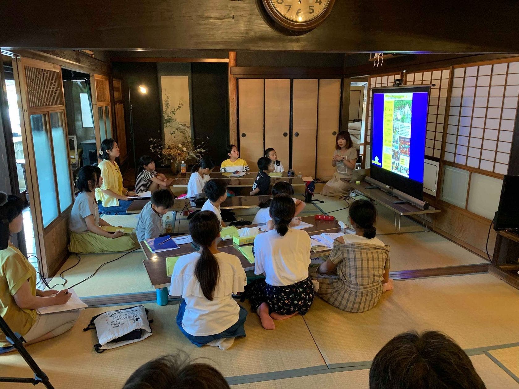 古民家一棟貸切。川の流れる音アンティークな空気一歩入れば異空間。書籍の中で廣島から広島へ歴史の旅へ10名様までの写真22