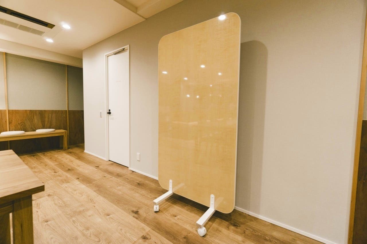 浜松町・大門・御成門✨キレイ清潔✨広々66㎡キッチン付高規格スペース🐤会議・撮影・パーティ🎉65型4Kモニター高速WiFiの写真24