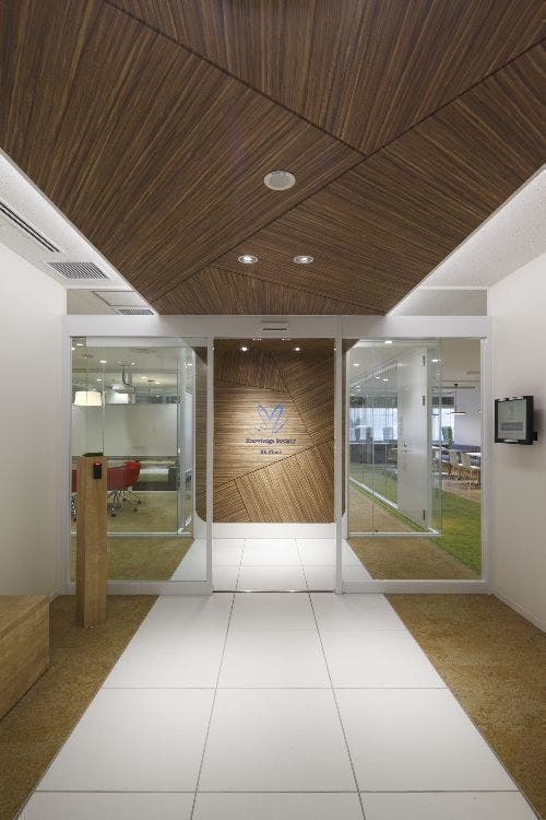 【九段下駅徒歩30秒】3席（イス：3席・ソファ：2名）まで利用可能のパウダールーム・メイクセミナーに最適の写真5