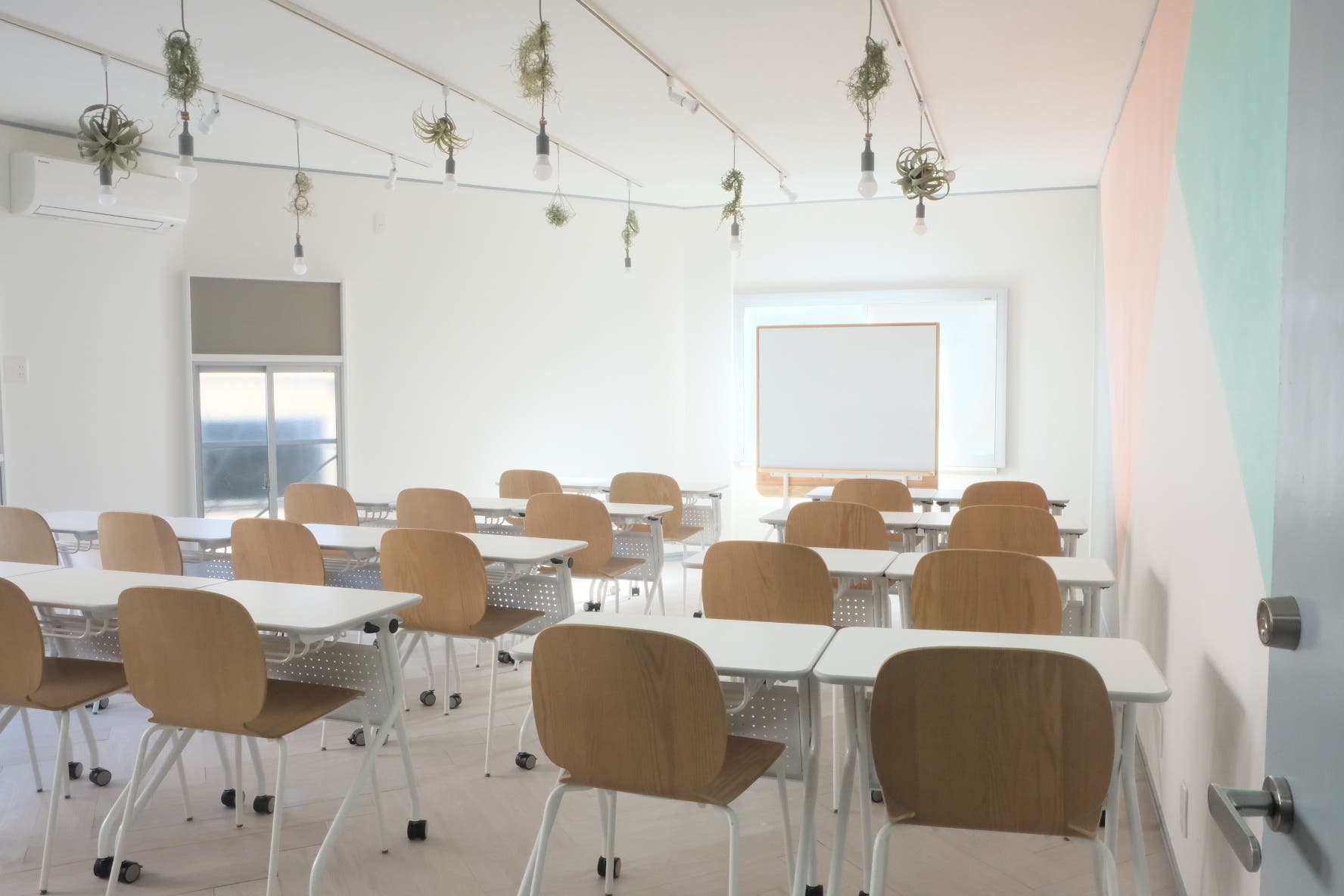 京都駅から一駅/おしゃれな撮影スタジオ/癒しの会議室【コトノハ梅小路】の写真6