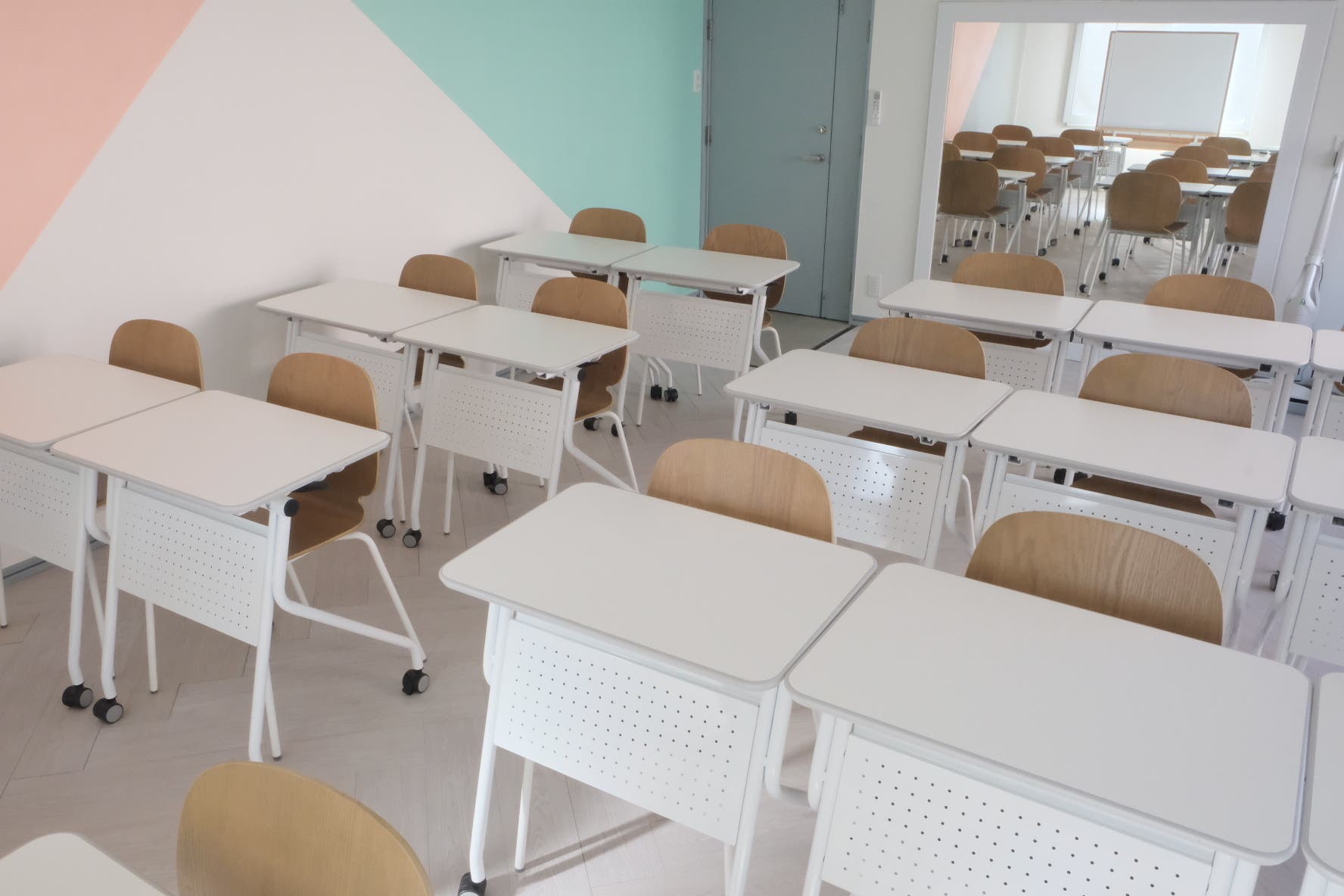 京都駅から一駅/おしゃれな撮影スタジオ/癒しの会議室【コトノハ梅小路】の写真7