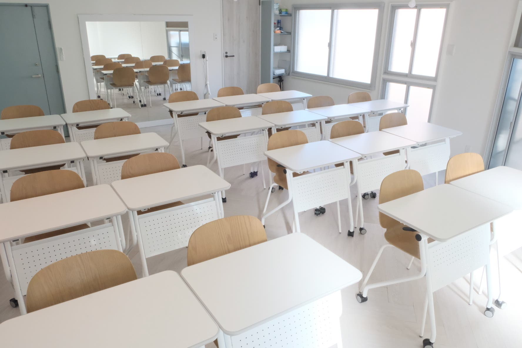 京都駅から一駅/おしゃれな撮影スタジオ/癒しの会議室【コトノハ梅小路】の写真8