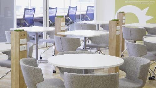 【九段下駅徒歩30秒】5名まで利用可能のミーティングソファルーム(Wifi、ホワイトボード、モニター利用可能)の写真7