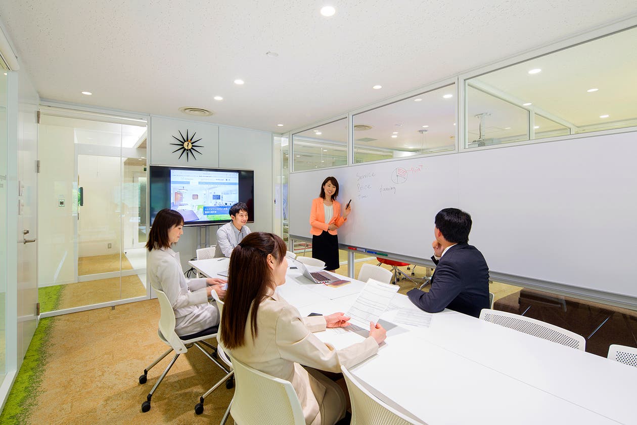  【九段下駅徒歩30秒】6名まで利用可能のミーティングルーム(Wifi、ホワイトボード、プロジェクター、モニター利用可能)の写真19