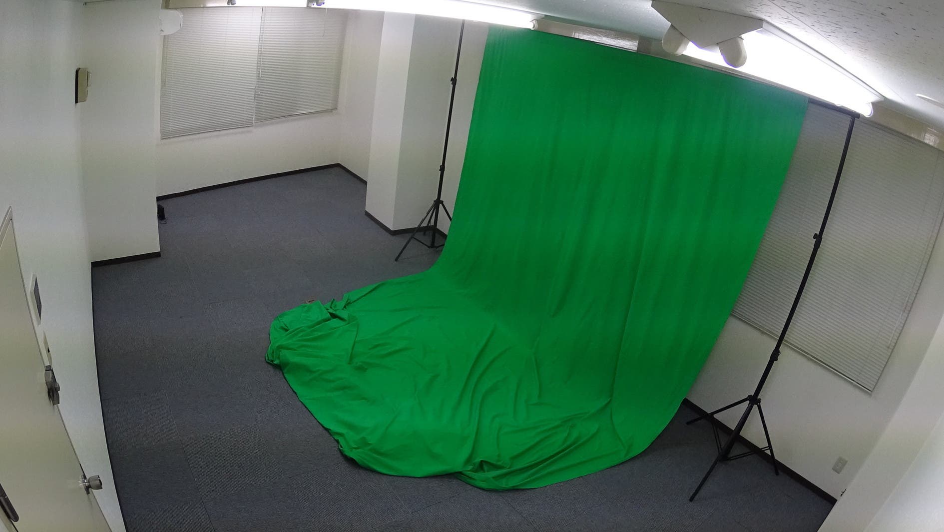 ２４時間利用可能！50インチモニター標準装備 YouTubeの撮影や会議に最適です。撮影セットは無料オプションで使えます！の写真4