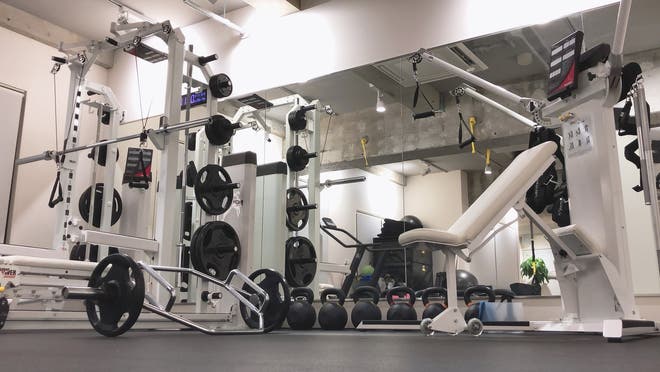 パーソナルジムですが、スペースが広めなのでセミナー会議、レッスンなどに!の写真1