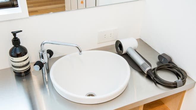 パーソナルジムですが、スペースが広めなのでセミナー会議、レッスンなどに!の写真14