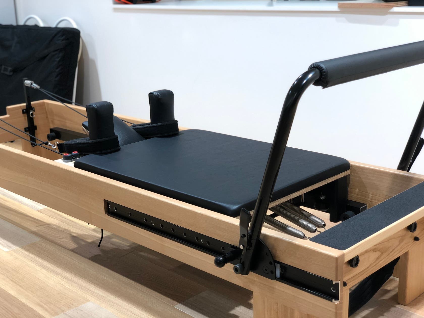 パーソナルジムですが、スペースが広めなのでセミナー会議、レッスンなどに！の写真17