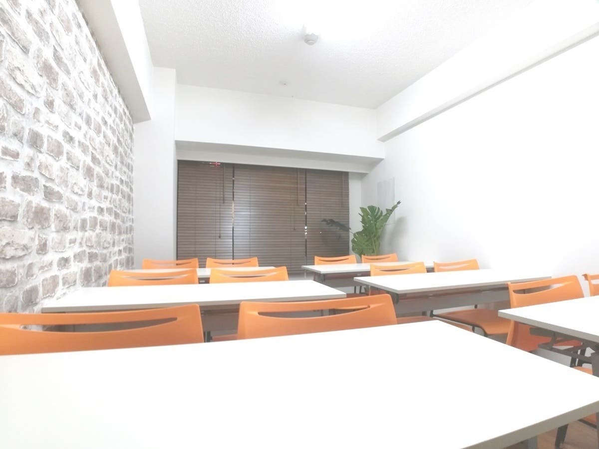 ⭐️新大阪駅徒歩０分！⭐️最大2Gbps超高速光回線【全て無料】WiFi＆大画面モニター●１３名●　会議室エトワール新大阪の写真8