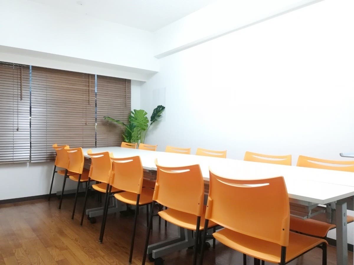 ⭐️新大阪駅徒歩０分！⭐️最大2Gbps超高速光回線【全て無料】WiFi＆大画面モニター●１３名●　会議室エトワール新大阪の写真7