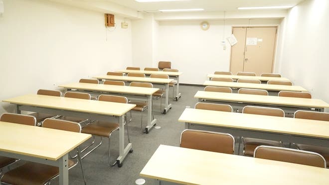 <新大阪駅より徒歩1分の会議室>【最大34名 ルームO-1】24時間利用可能+プロジェクター等備品無料の写真4